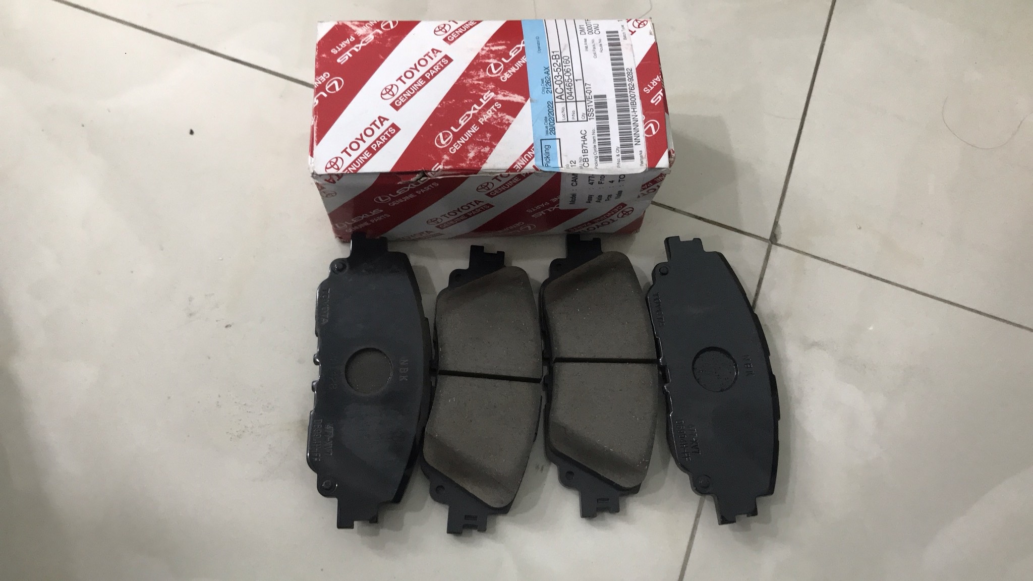 Bố thắng trước xe Toyota Cross chính hãng