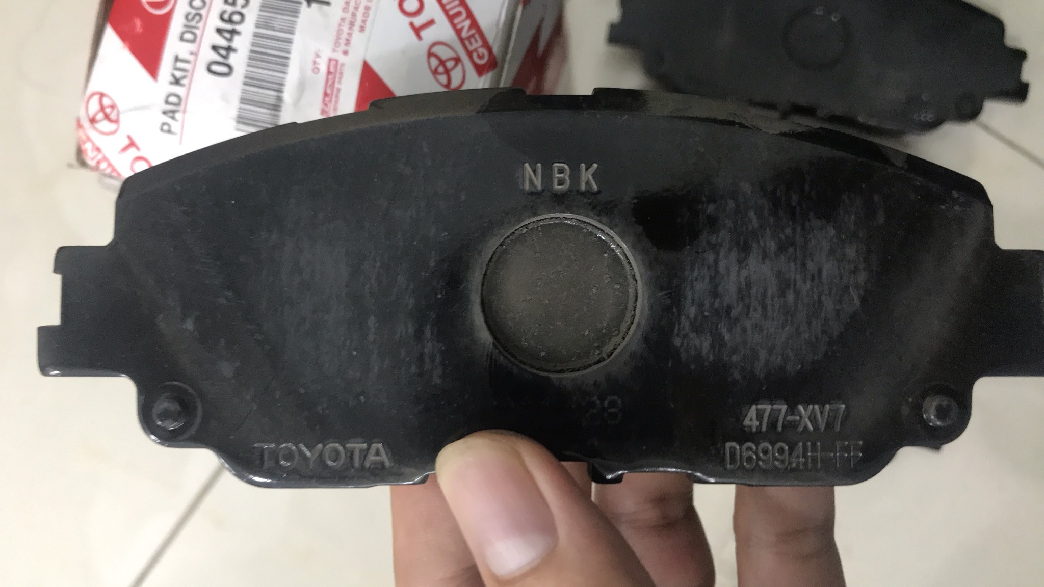 Bố thắng trước xe Toyota Cross chính hãng