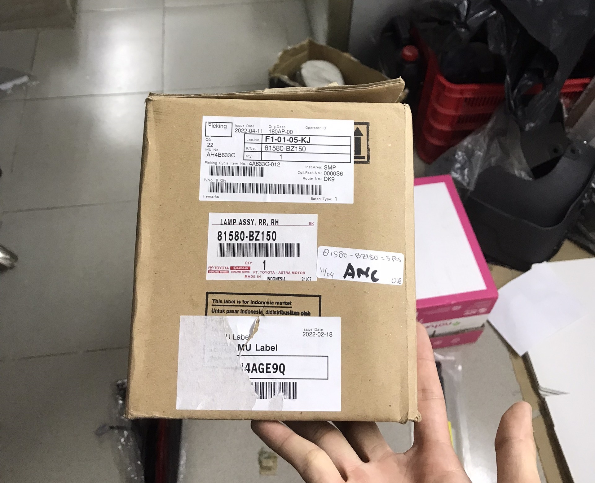 Đèn cốp sau Toyota Veloz chính hãng chất lượng