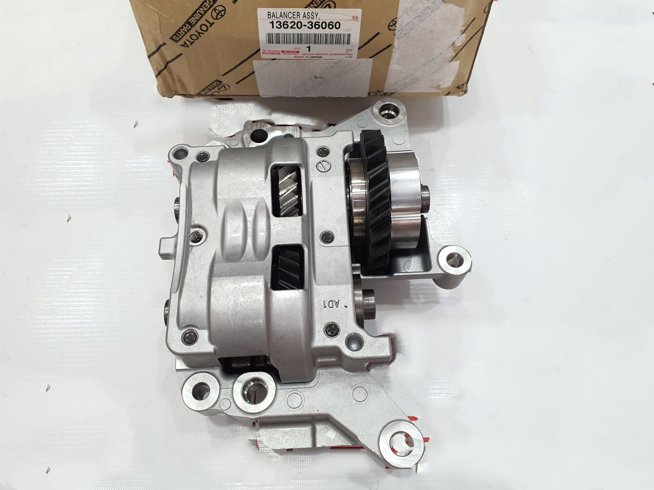 13620-36060 Trục đối trọng động cơ Toyota Highlander 2013-2019 chính ...