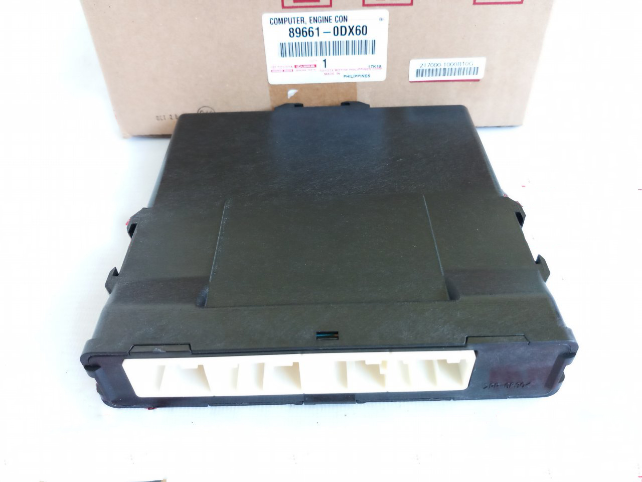 89661-0DX60 Hộp ECU Toyota Yaris 2016 chính hãng nhập khẩu Quốc Duy