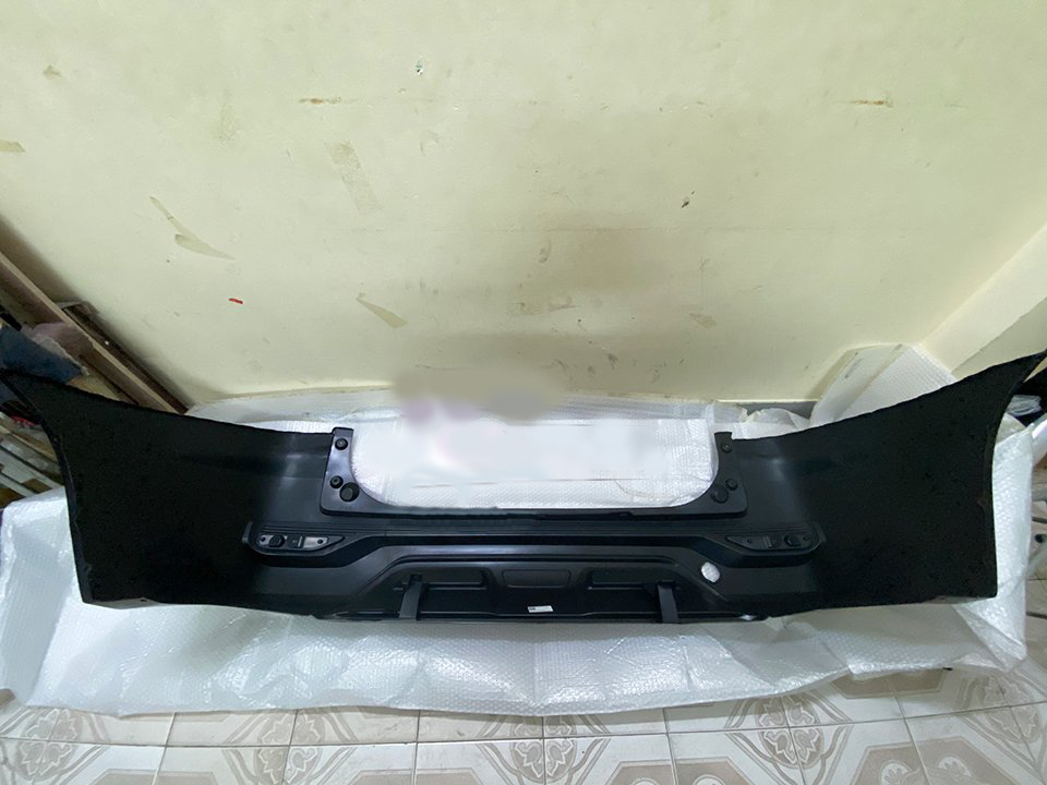 Cản sau Mitsubishi Xpander hàng chính hãng nhập khẩu
